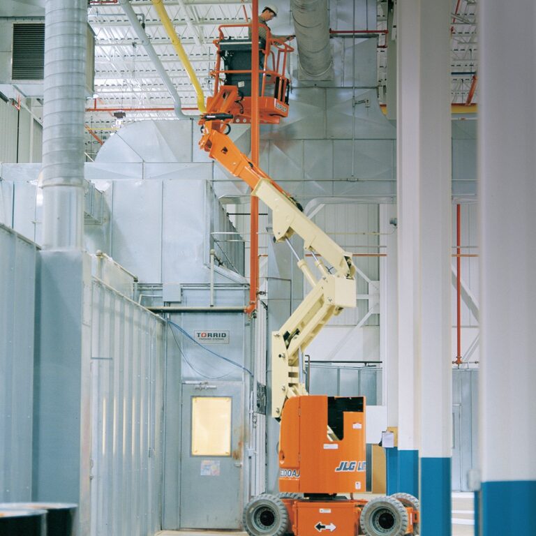 JLG E300AJP - EMCO SERVICES