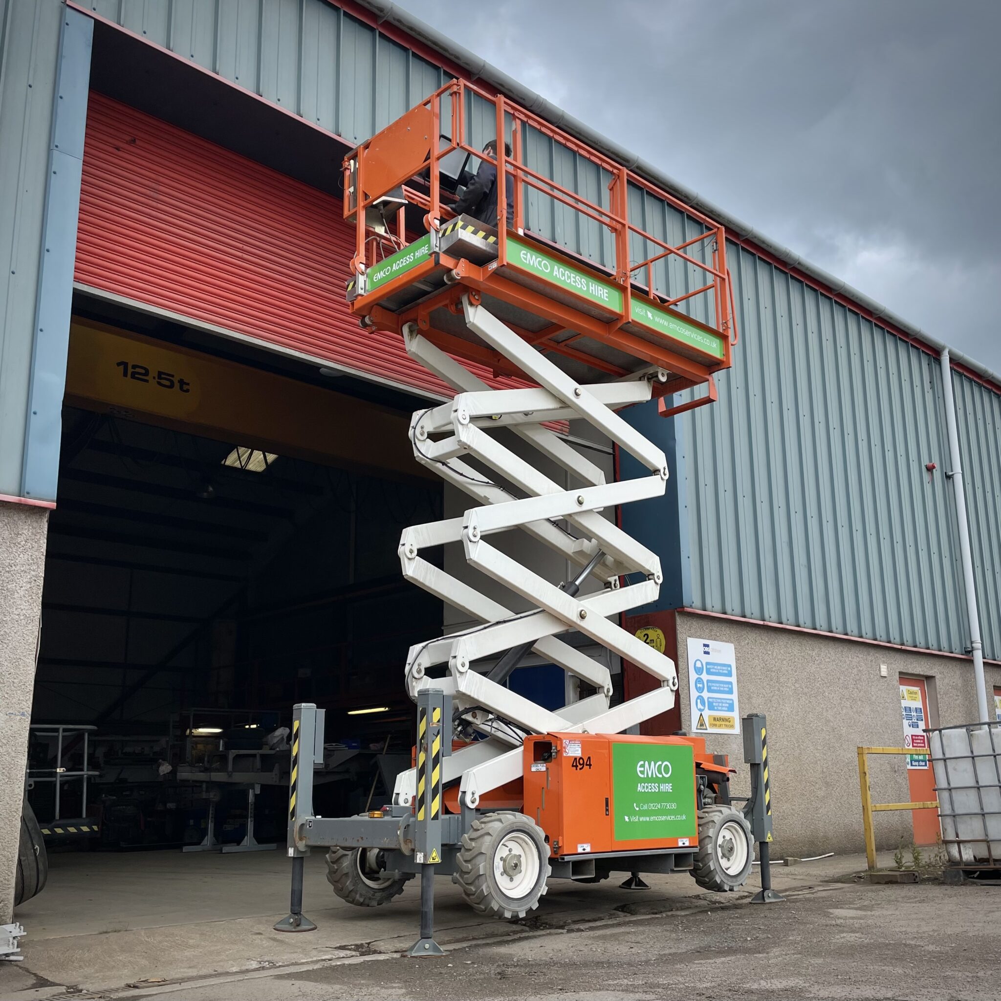 Scissor Lifts Archives - EMCO SERVICES