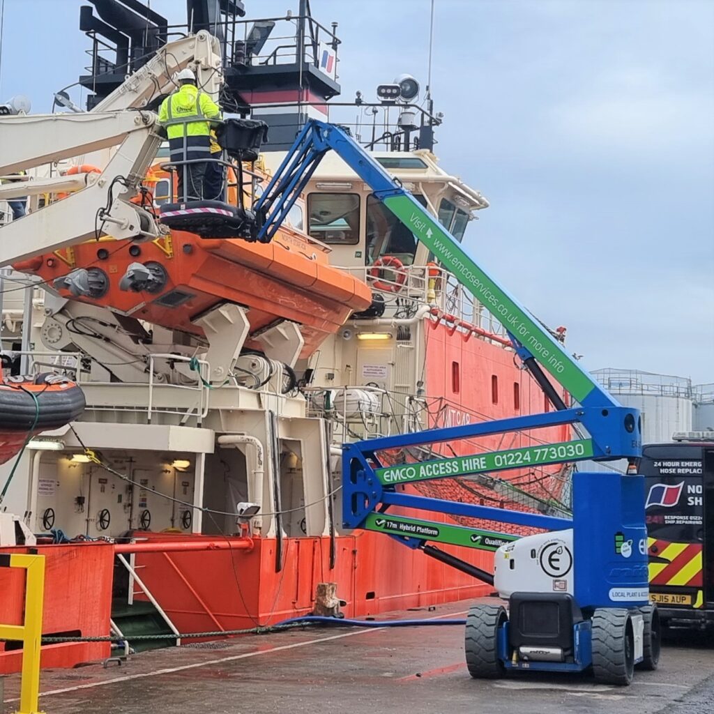 Cherry Pickers Archives - EMCO SERVICES